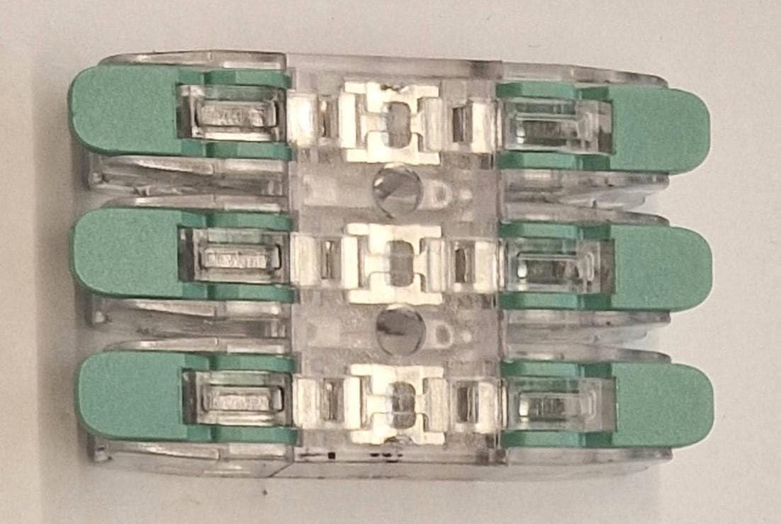 3-WAY TERMINALS WITH LEVER RELEASE STANDARDS: CE,UL,CCC 21/12AWG ...