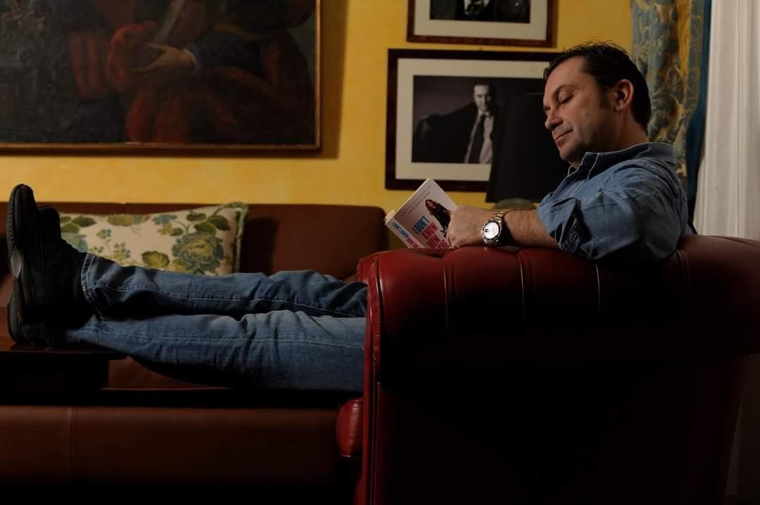 L'ultimo abbraccio - Libro di Gian Ettore Gassani