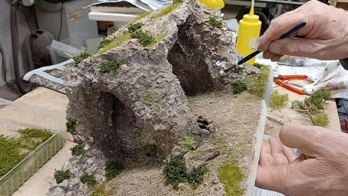 Come realizzare una grotta per un presepe artigianale