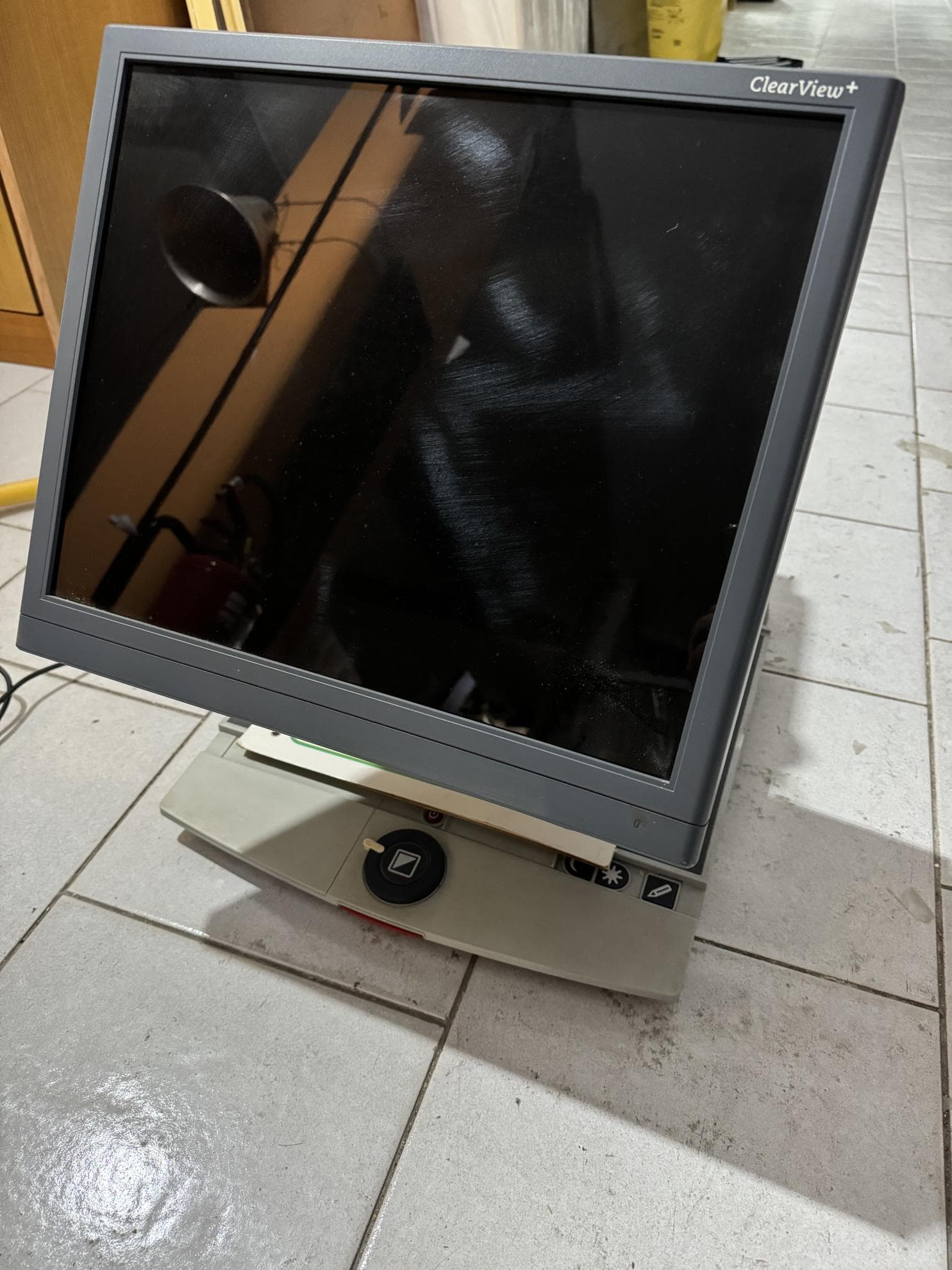 Ingranditore per la lettura della prestigiosa marca Optelec Tieman ...